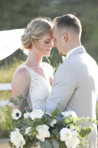 Sierra + Matti's Airbnb Spring Wedding - delaplanning.com